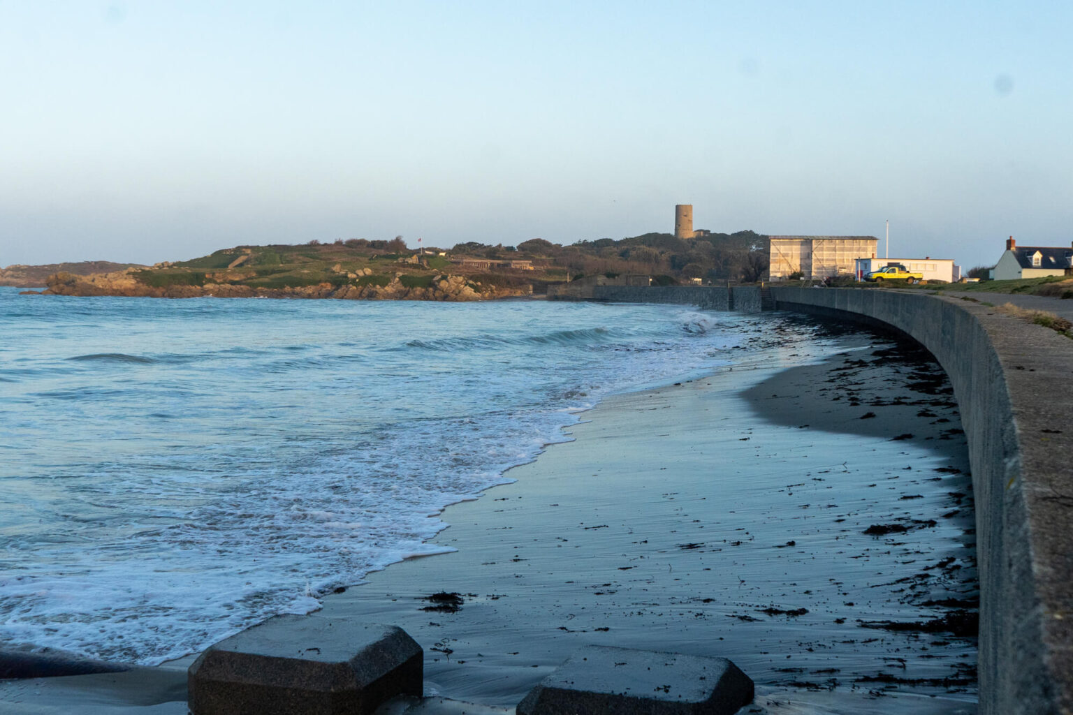 L'Eree Beach, Guernsey - WHAT, WHERE and WHY.. - highlands2hammocks