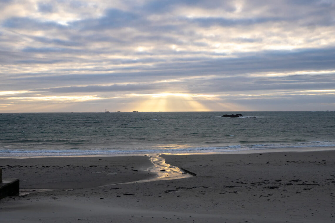 L'Eree Beach, Guernsey - WHAT, WHERE and WHY.. - highlands2hammocks