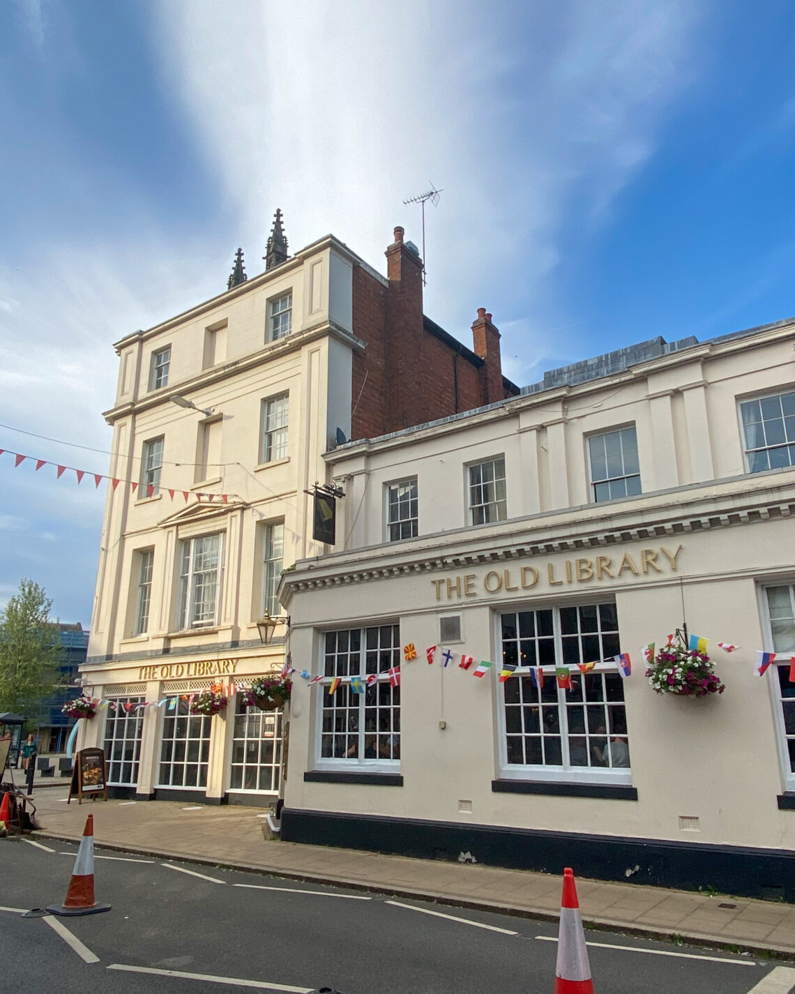 Top 9 Things to Do in Leamington Spa - highlands2hammocks