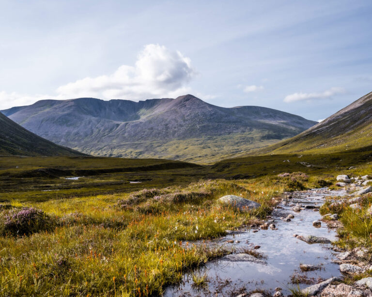 Hiking the Lairig Ghru (Aviemore to Corrour Bothy) - What to Expect ...