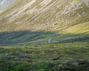 Hiking the Lairig Ghru (Aviemore to Corrour Bothy) - What to Expect ...