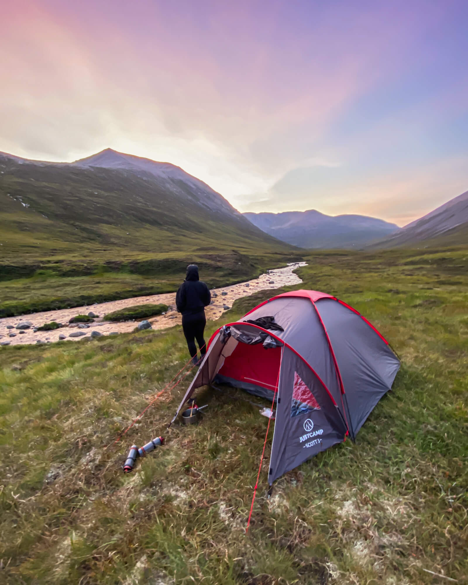 How to Avoid the Midges in Scotland - You NEED this Guide if You're ...