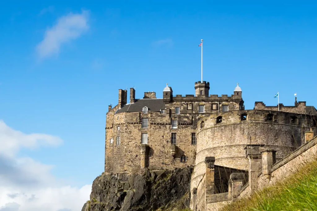A Complete Guide to Visiting Edinburgh Castle - What to Expect when you ...